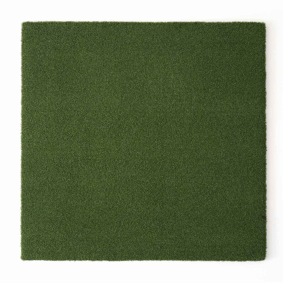 Uneekor EYE XR Golf Simulator with PlayBetter SimStudio™ Package