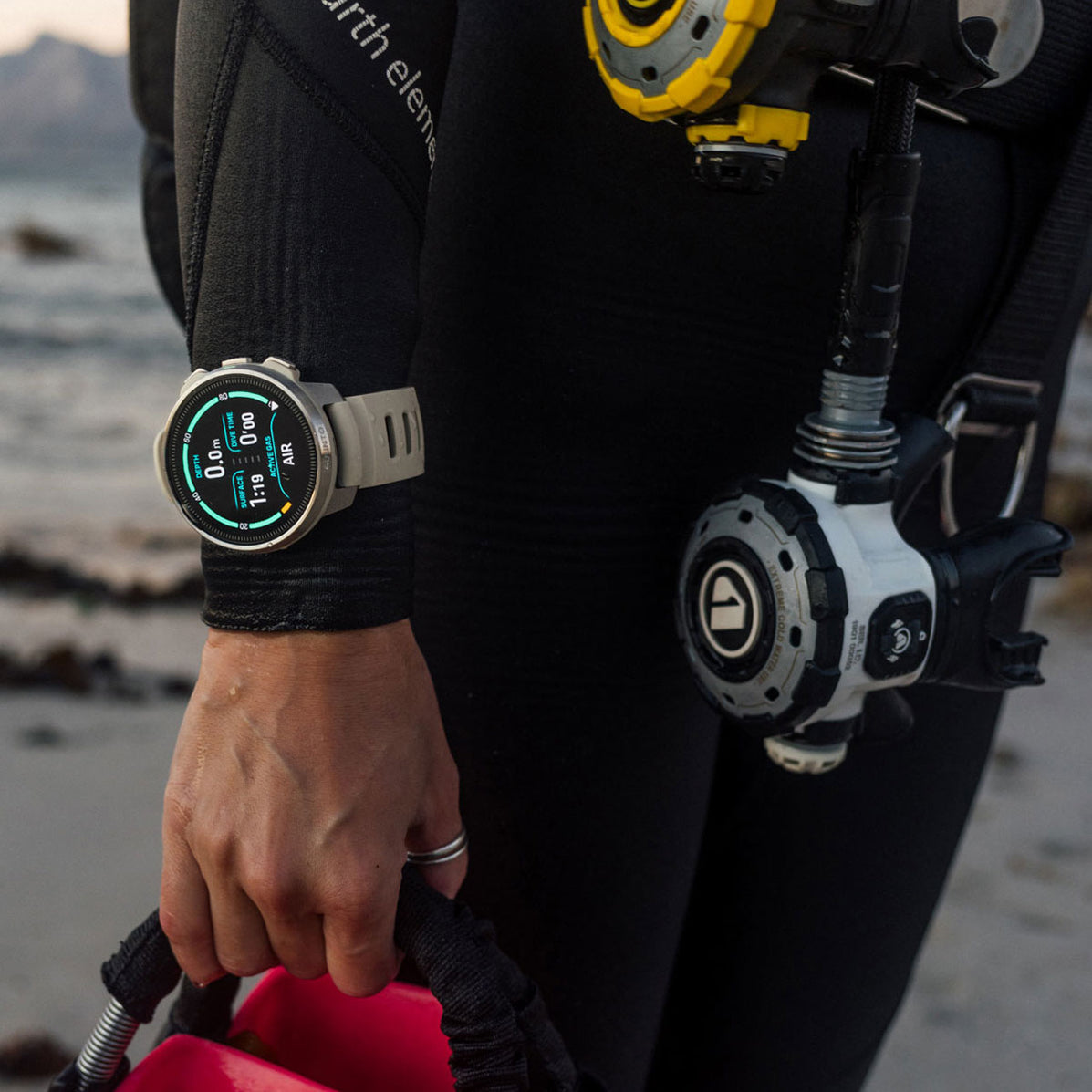Suunto Ocean Dive Computer Smartwatch | Watch-Style Dive Computer ...